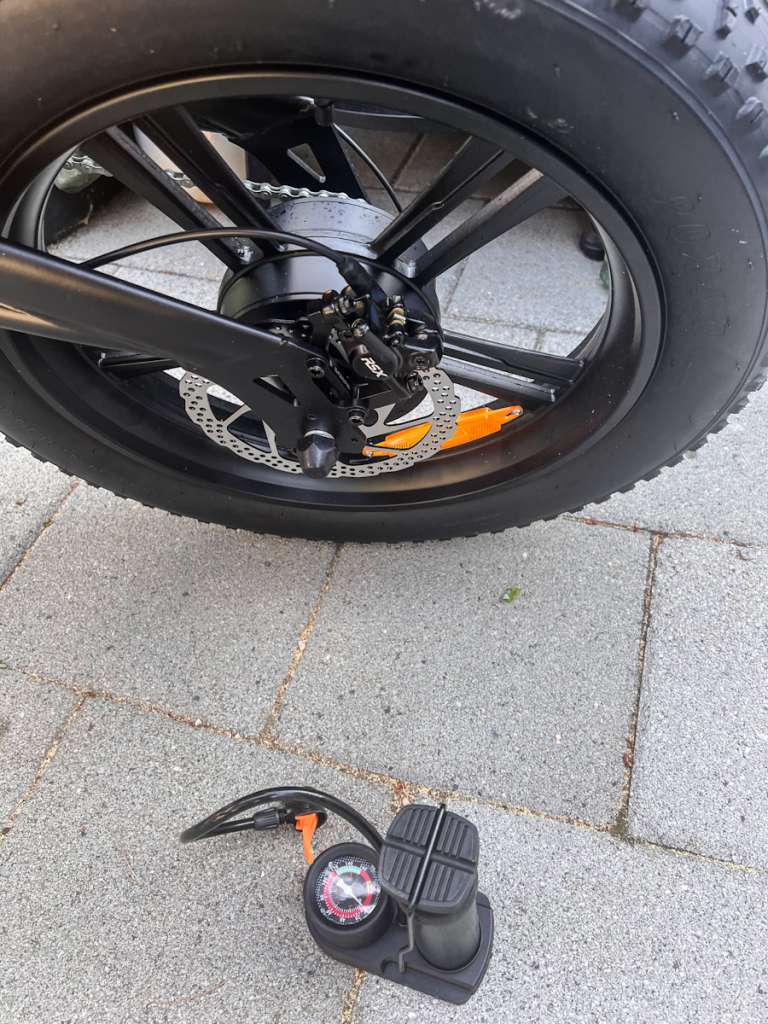 Windone E2 fat tire e-Bike review - The Gadgeteer