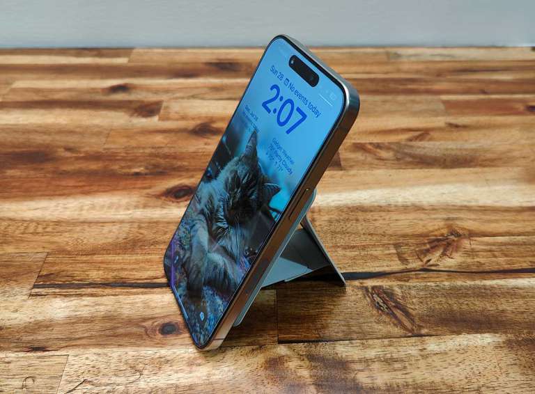 MOFT Snap Flow review - Jot notes on the go with this EDC MagSafe ...