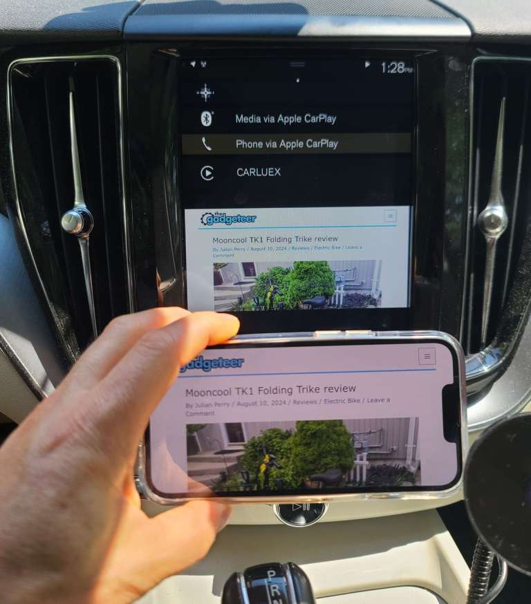 CARLUEX GO Wireless CarPlay/Android Auto Adapter review - The Gadgeteer