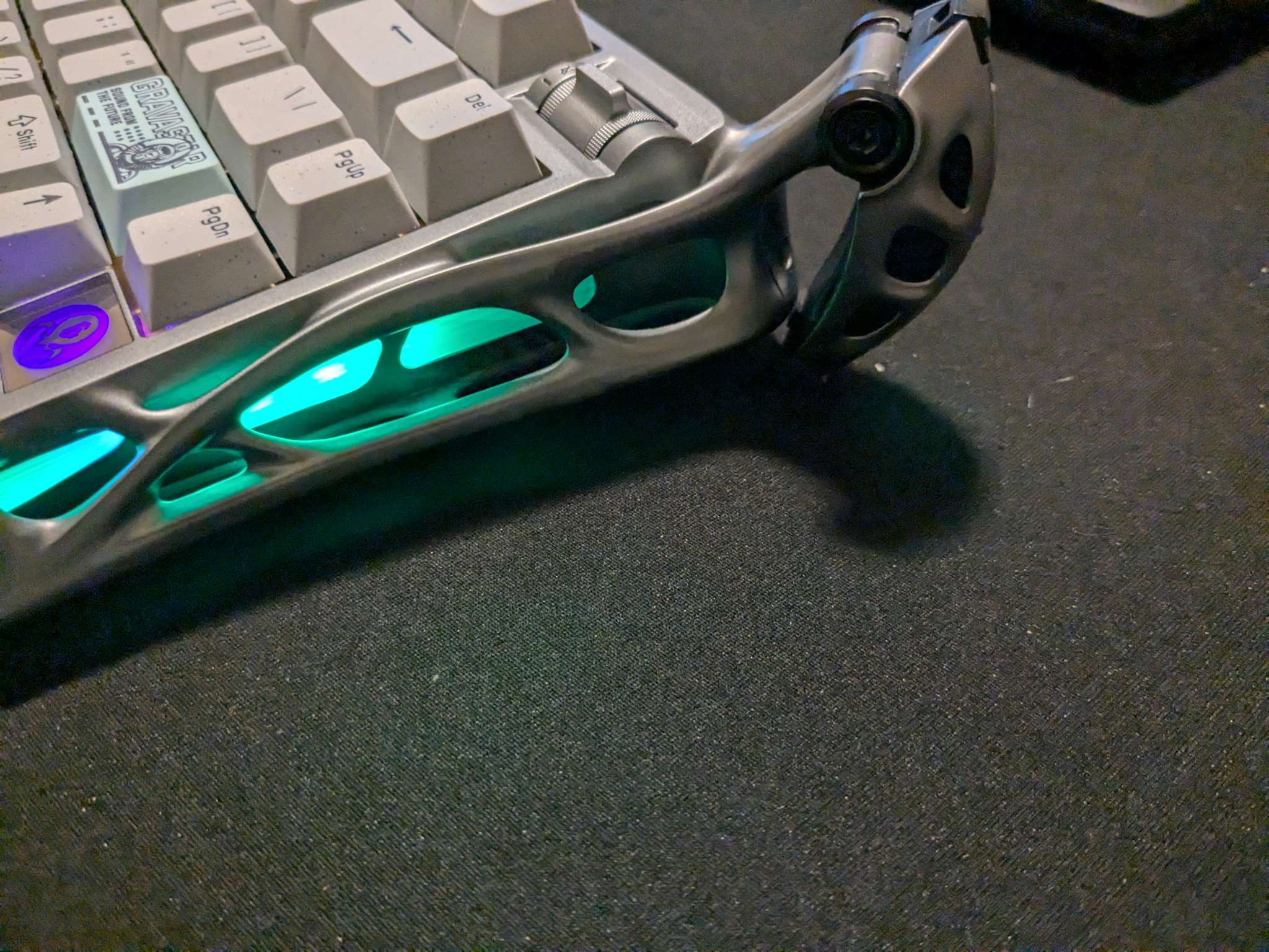 Gravastar Mercury K1 Pro mechanical keyboard review - Beautiful and ...