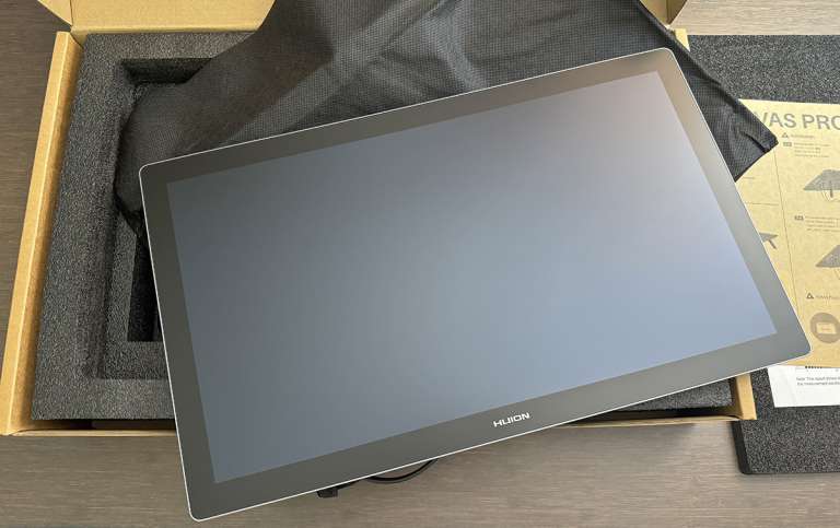 Huion Kamvas Pro 19 graphics display review - When bigger isn’t better ...