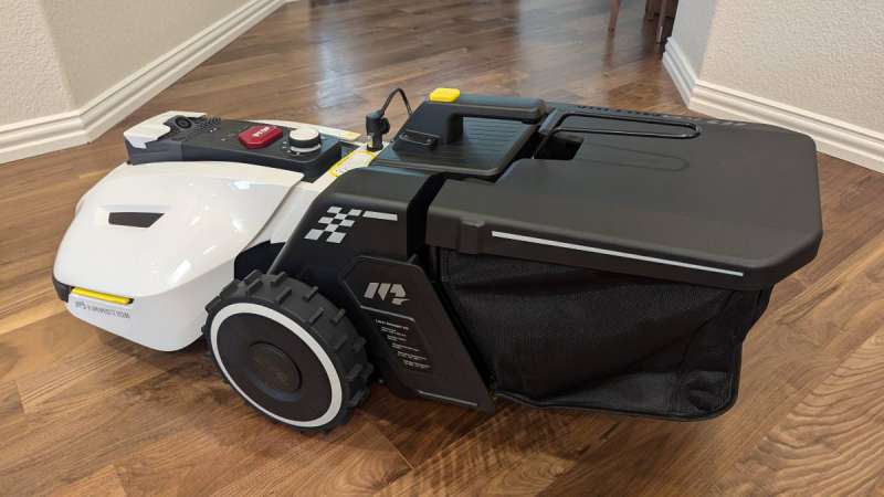 Mammotion Yuka 1500 3D Vision Robot Lawn Sweeping Mower review - The ...