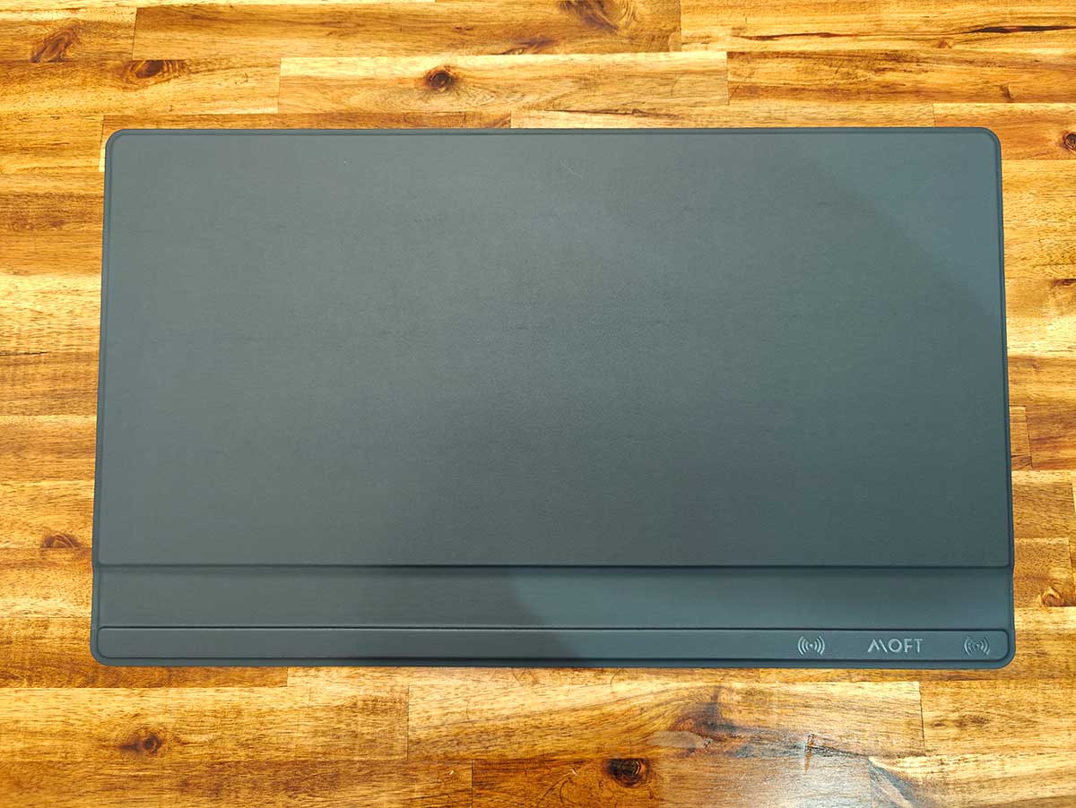 MOFT Smart Desk Mat review - A modular desk organizer for all the ...