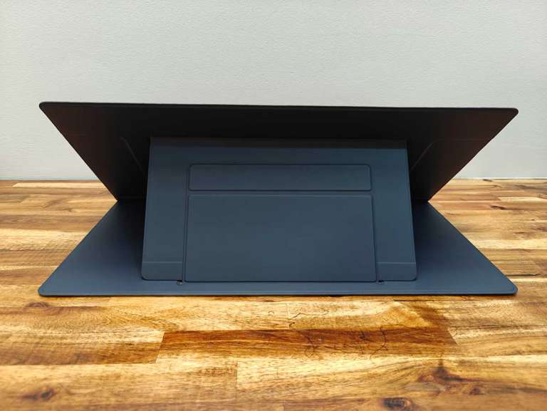 MOFT Smart Desk Mat review - A modular desk organizer for all the ...