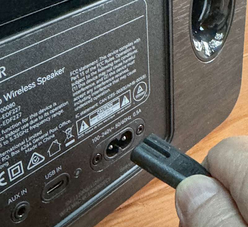 Edifier D32 Tabletop Wireless Speaker review – More retro than retro ...