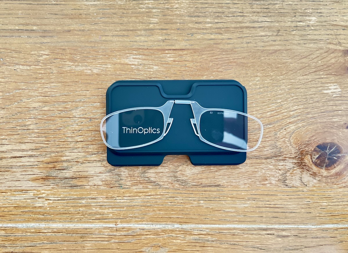 ThinOptics Readers review - MagSafe reading glasses - The Gadgeteer