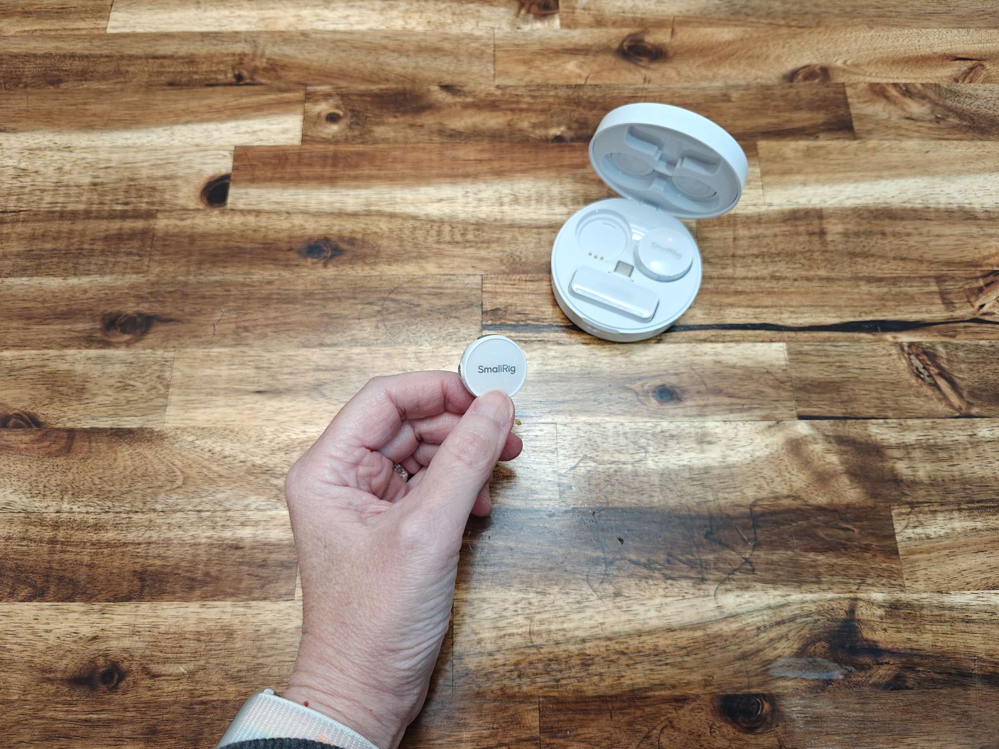 SmallRig S60 wireless microphone review - DSP noise reduction with the ...