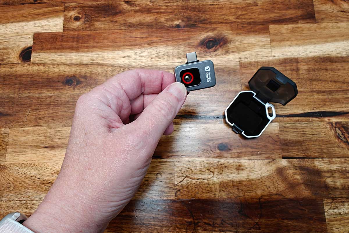 ThermalMaster P2 camera review - Use it to find ghosts or hot spots ...