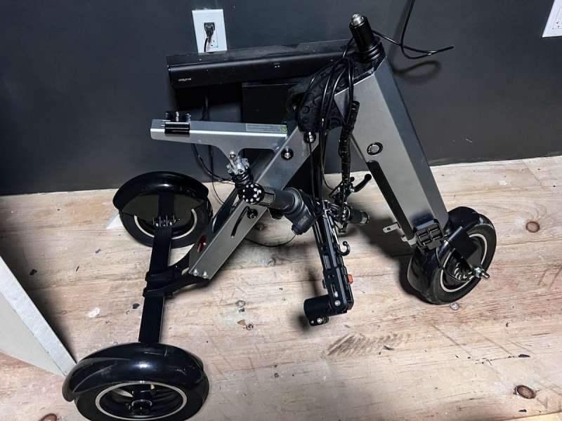 TopMate ES35 3 Wheels Foldable Trike review - The Gadgeteer