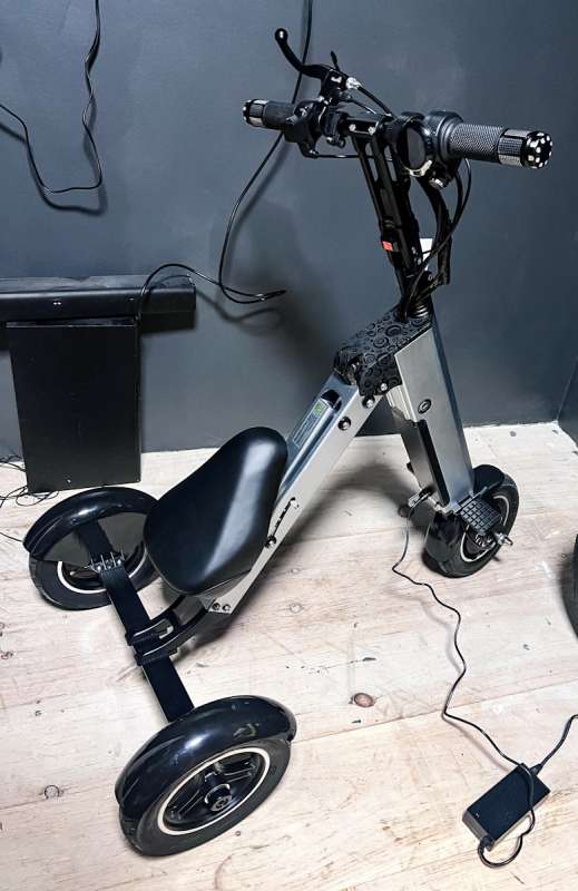 TopMate ES35 3 Wheels Foldable Trike review - The Gadgeteer