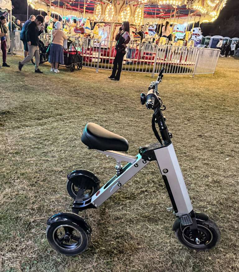 TopMate ES35 3 Wheels Foldable Trike review - The Gadgeteer