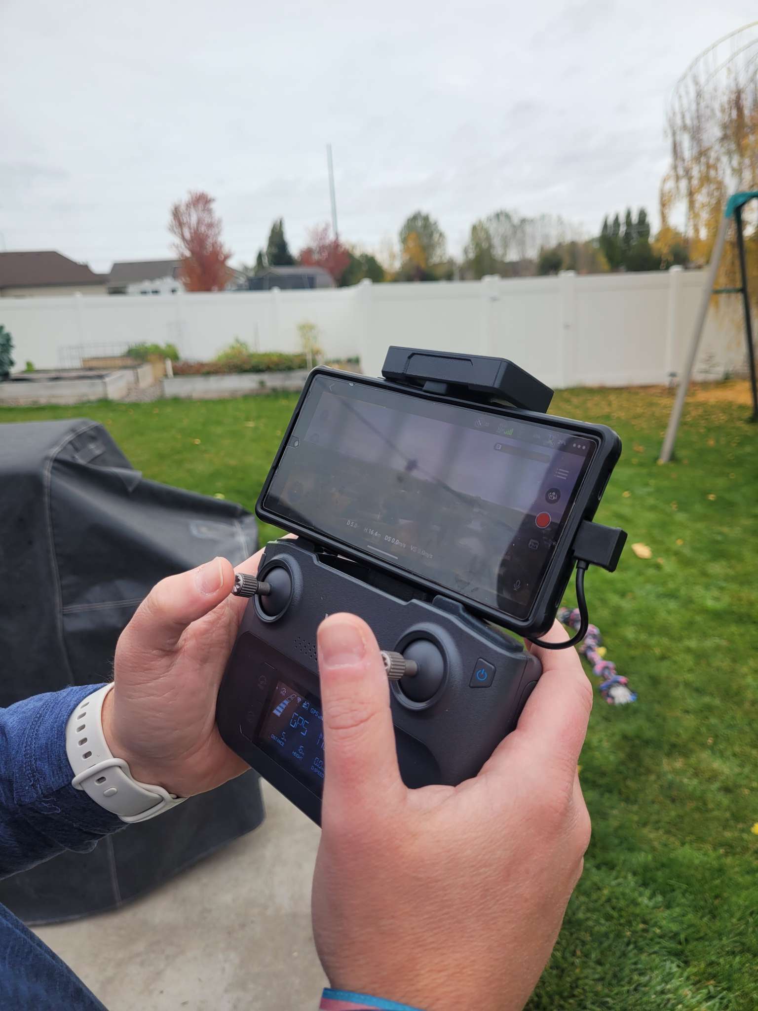 Veeniix V11Pro drone review - Take off and see what's out there! - The ...
