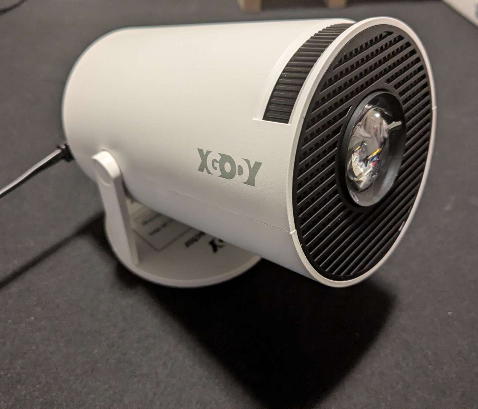 XGODY Gimbal 3 portable projector review - The Gadgeteer