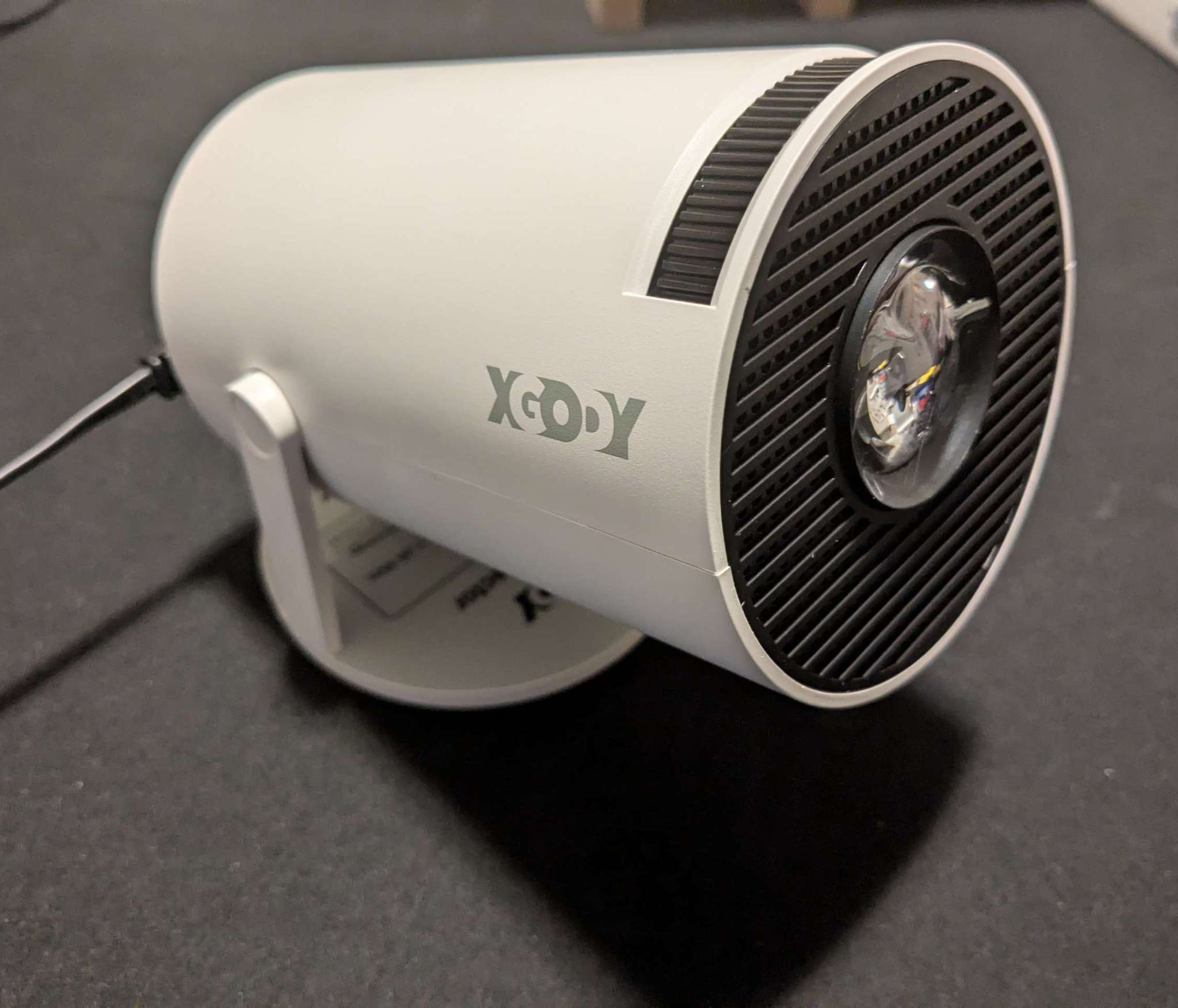 XGODY Gimbal 3 portable projector review - The Gadgeteer