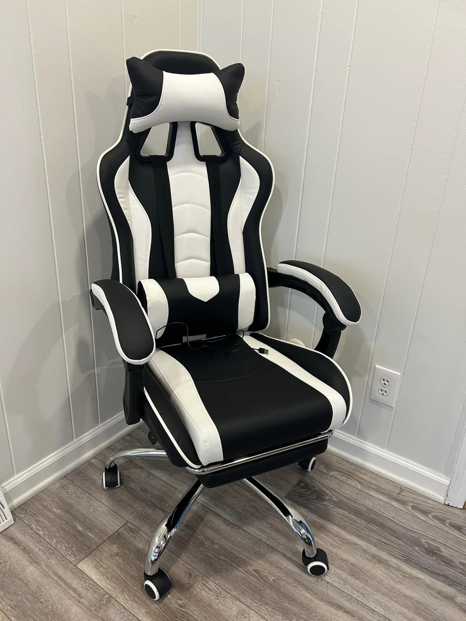 Yaheetech Gaming Chair review - The Gadgeteer