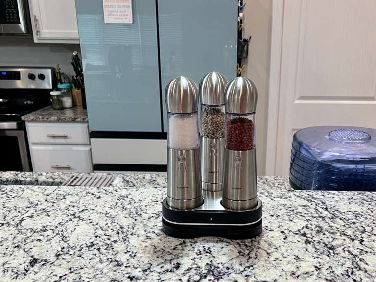 Cospro 3-in-1 Wireless Charging Electric Salt and Pepper Grinder review ...