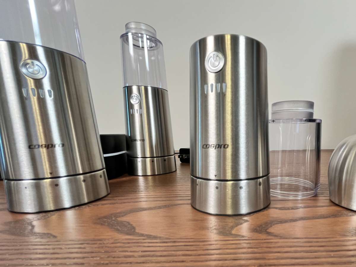 Cospro 3-in-1 Wireless Charging Electric Salt and Pepper Grinder review - The Gadgeteer