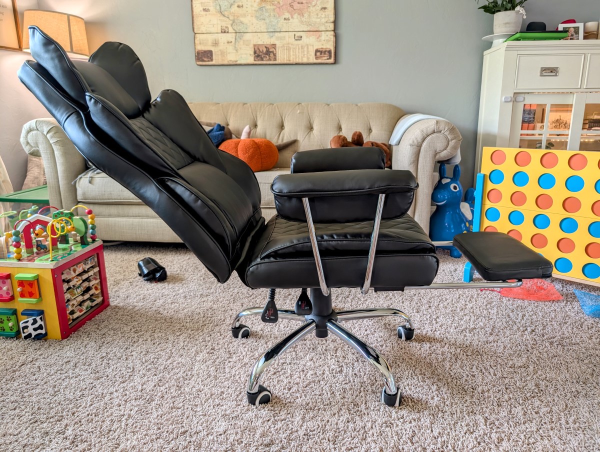 GTRacing Cozy Series GT205 gaming chair review - one size fits some ...