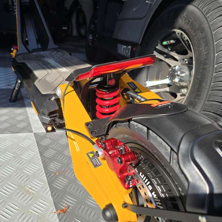 Inmotion RS Electric Scooter review - Beast mode on! - The Gadgeteer