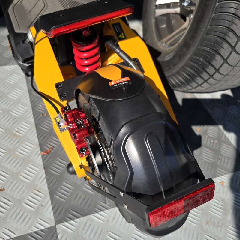 Inmotion RS Electric Scooter review - Beast mode on! - The Gadgeteer