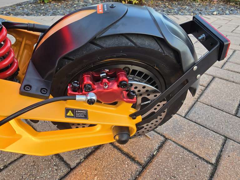 Inmotion RS Electric Scooter review - Beast mode on! - The Gadgeteer