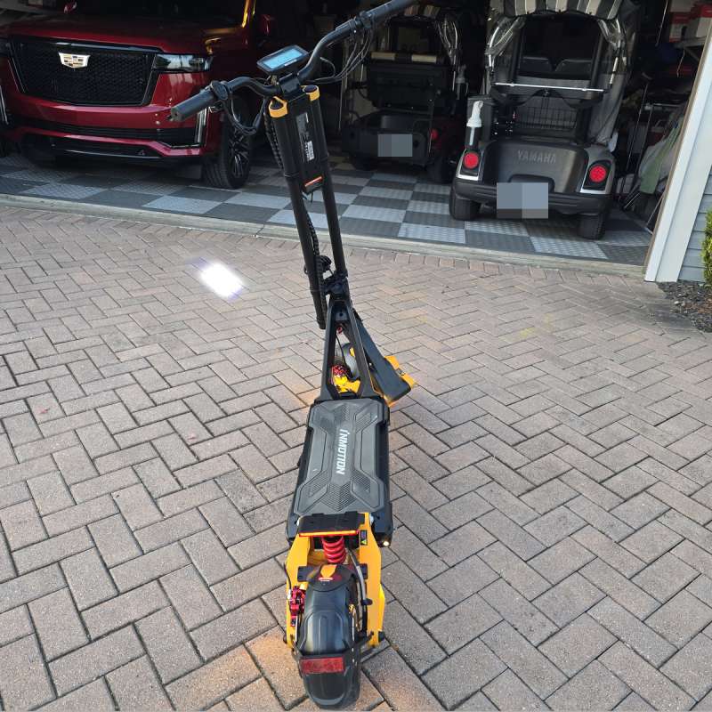 Inmotion RS Electric Scooter review - Beast mode on! - The Gadgeteer