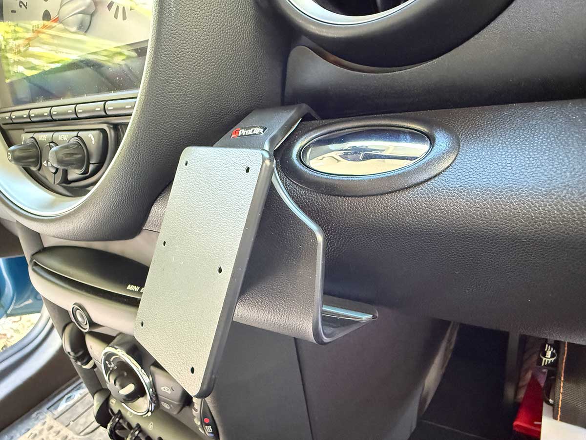 ProClip phone mount review - Custom fit exactly for your car's make and ...