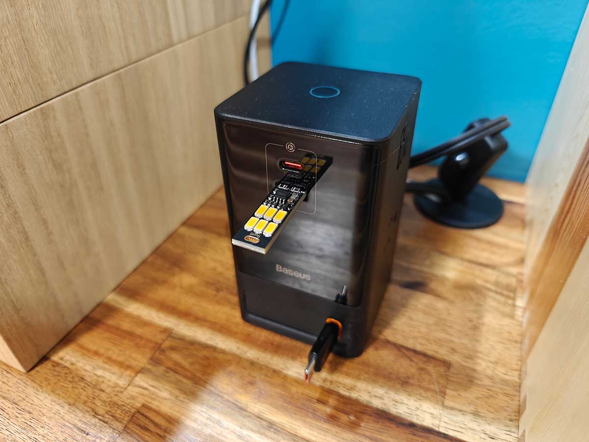 Keychain lamp review - These little USB sticks are flashlights for your ...