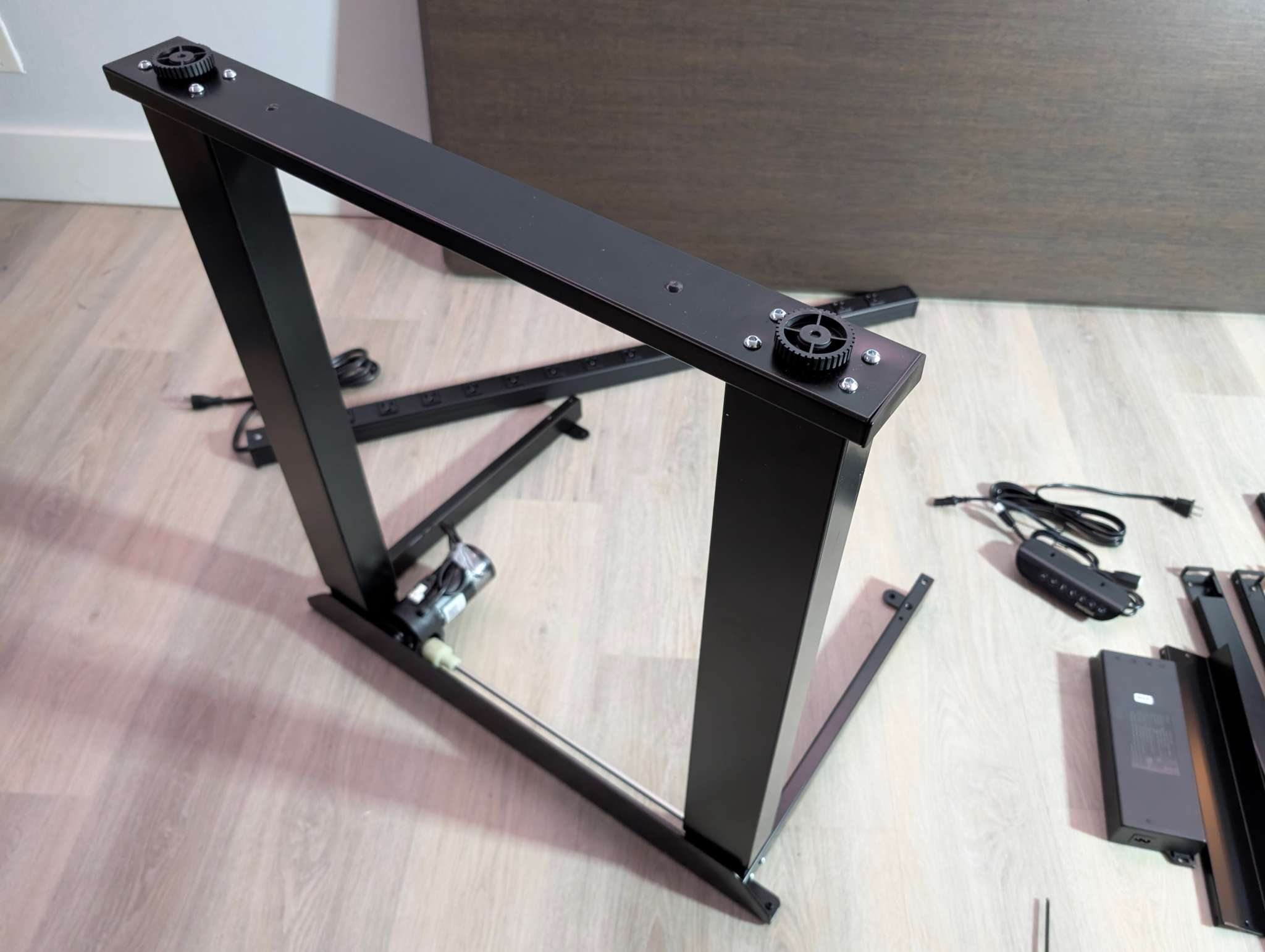Flexispot E2Q Standard 4-leg Standing Desk review - Get up, stand up ...