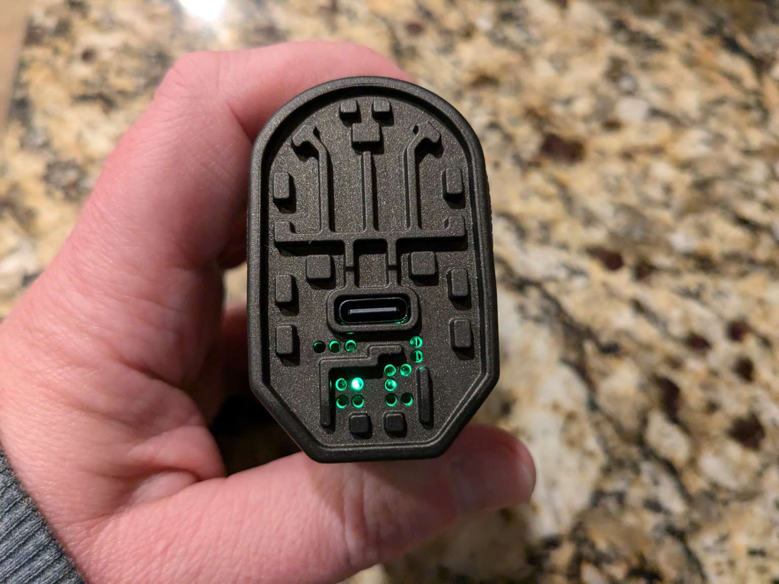 IMALENT LD35 rechargeable EDC flashlight review - Great little EDC light! - The Gadgeteer