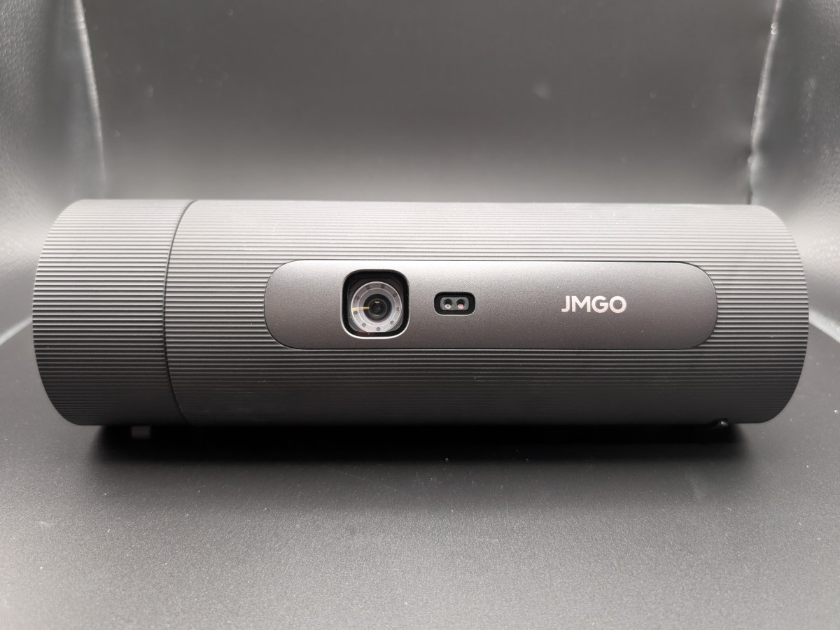 JMGO PicoFlix projector review - finally a portable projector that can actually play long movies ...