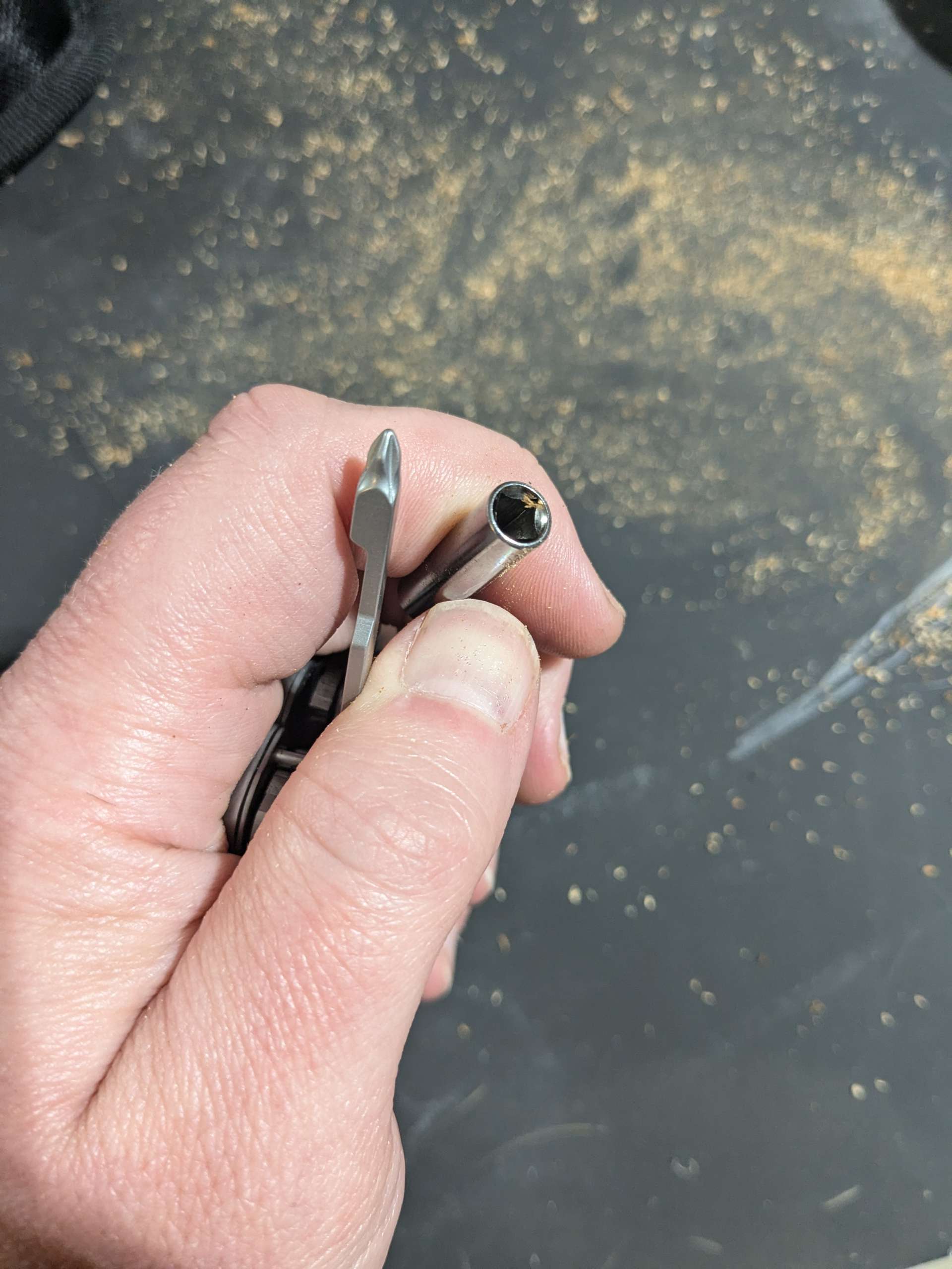 Roxon Phantom multi-tool review - A quality EDC multi-tool at a great ...