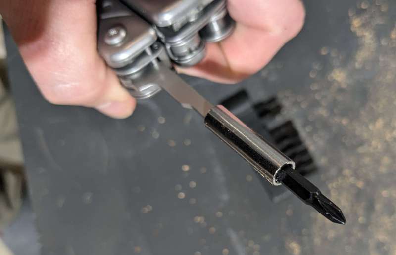 Roxon Phantom multi-tool review - A quality EDC multi-tool at a great ...