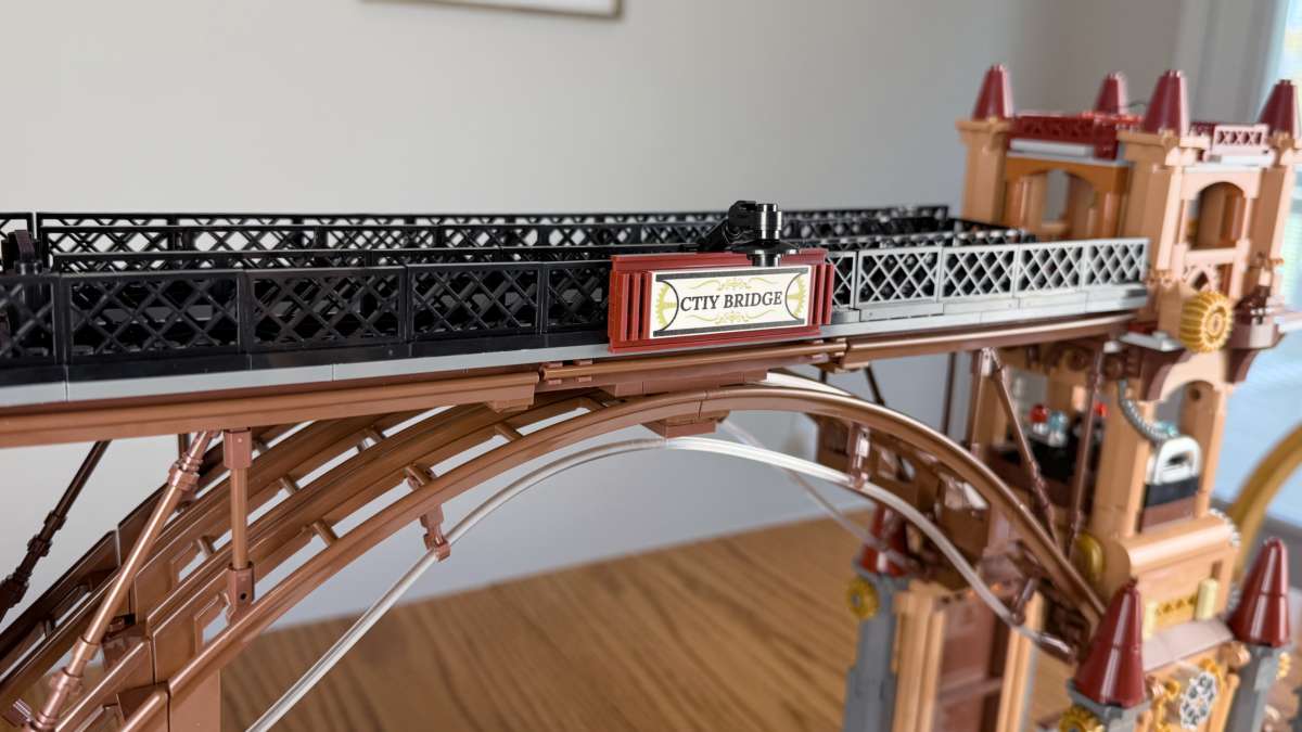 Funwhole Steampunk City Bridge review - The Gadgeteer
