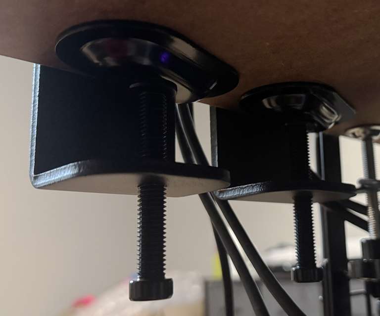 Liftsync Dual Monitor Arm review - The Gadgeteer