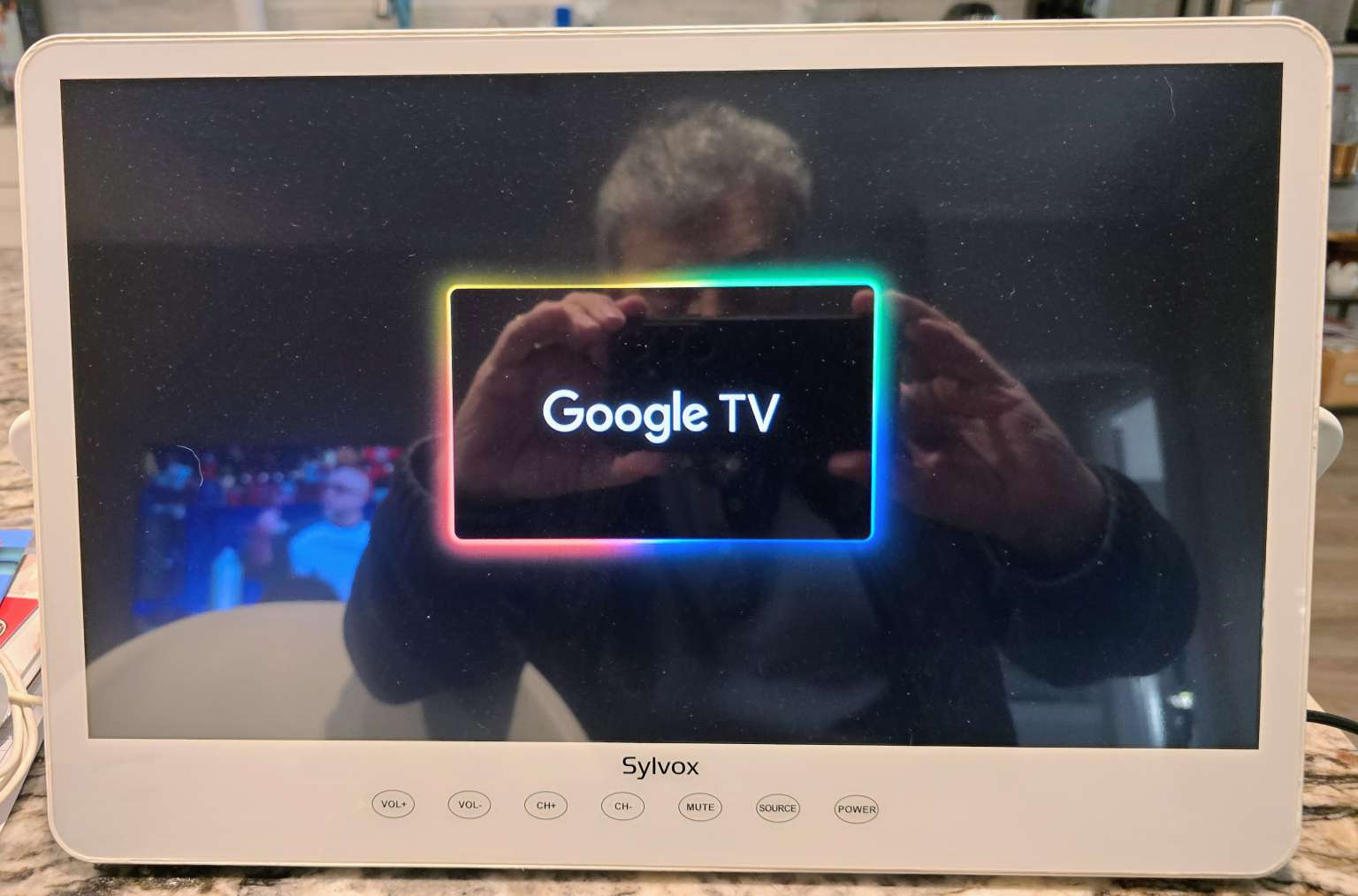 Sylvox 15.6" Waterproof TV review - Google TV to go - The Gadgeteer