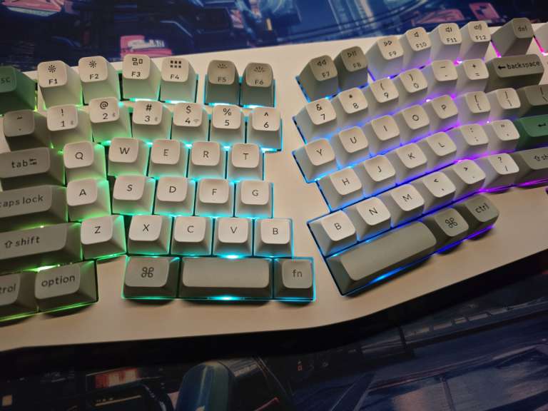Keychron Q13 Max Alice Layout Keyboard review - an ergo-mech wonderland ...