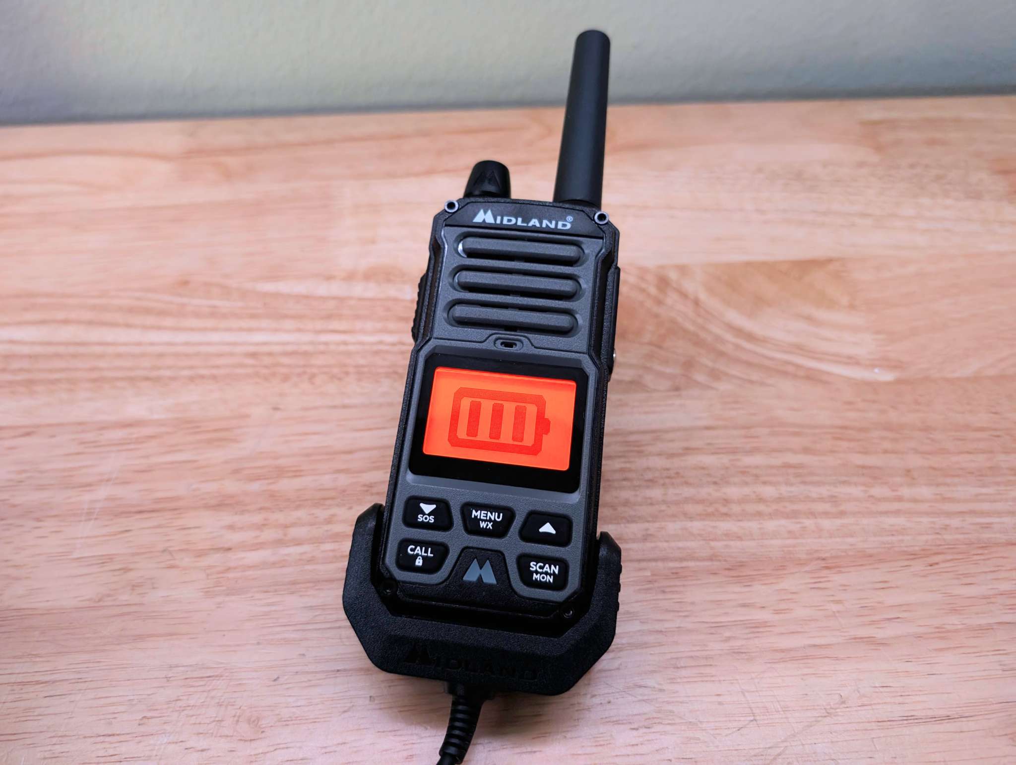Midland GXT67 Pro GMRS 5-Watt Two-Way Radio review - Stay connected on ...
