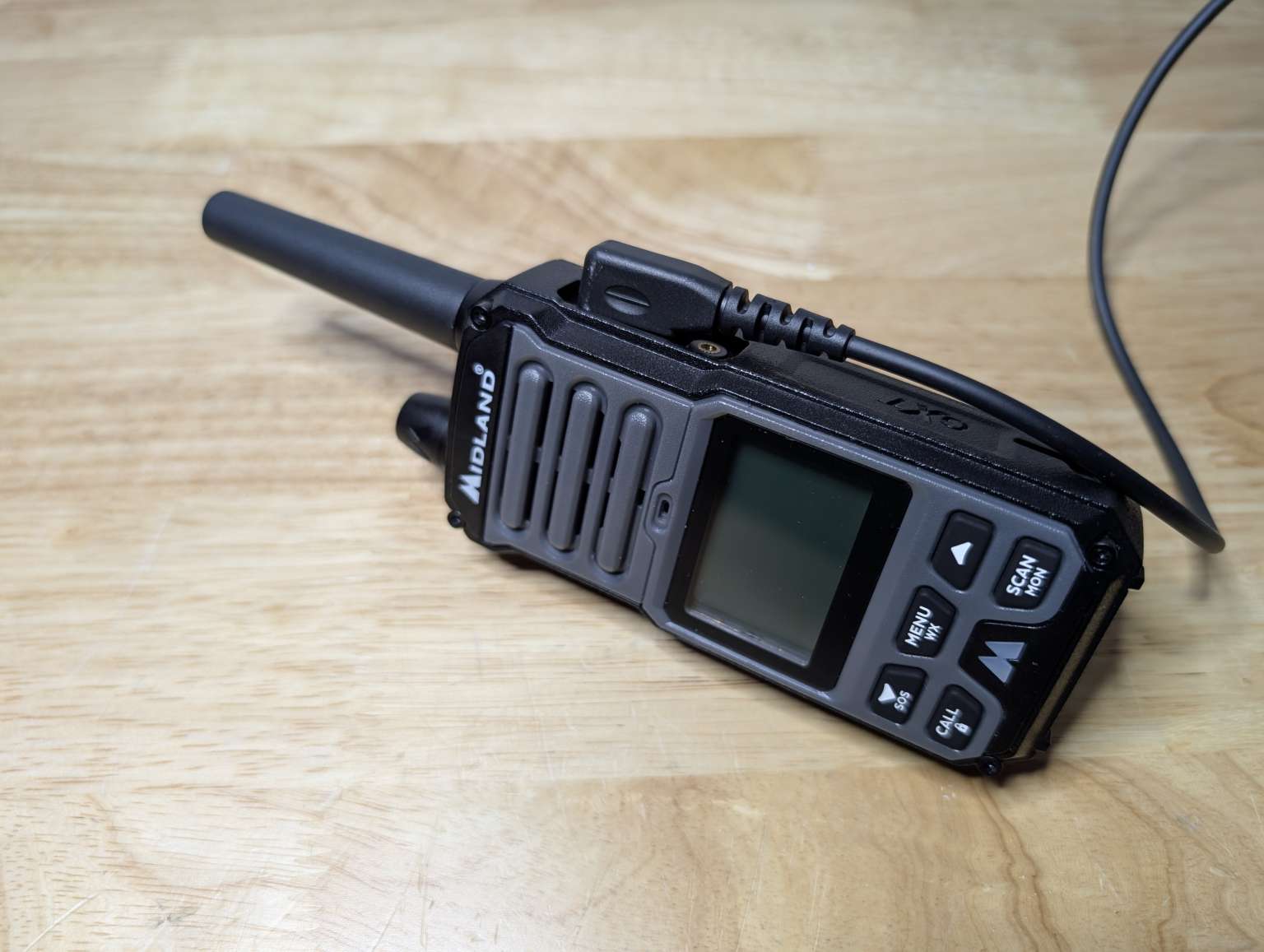 Midland GXT67 Pro GMRS 5-Watt Two-Way Radio review - Stay connected on ...