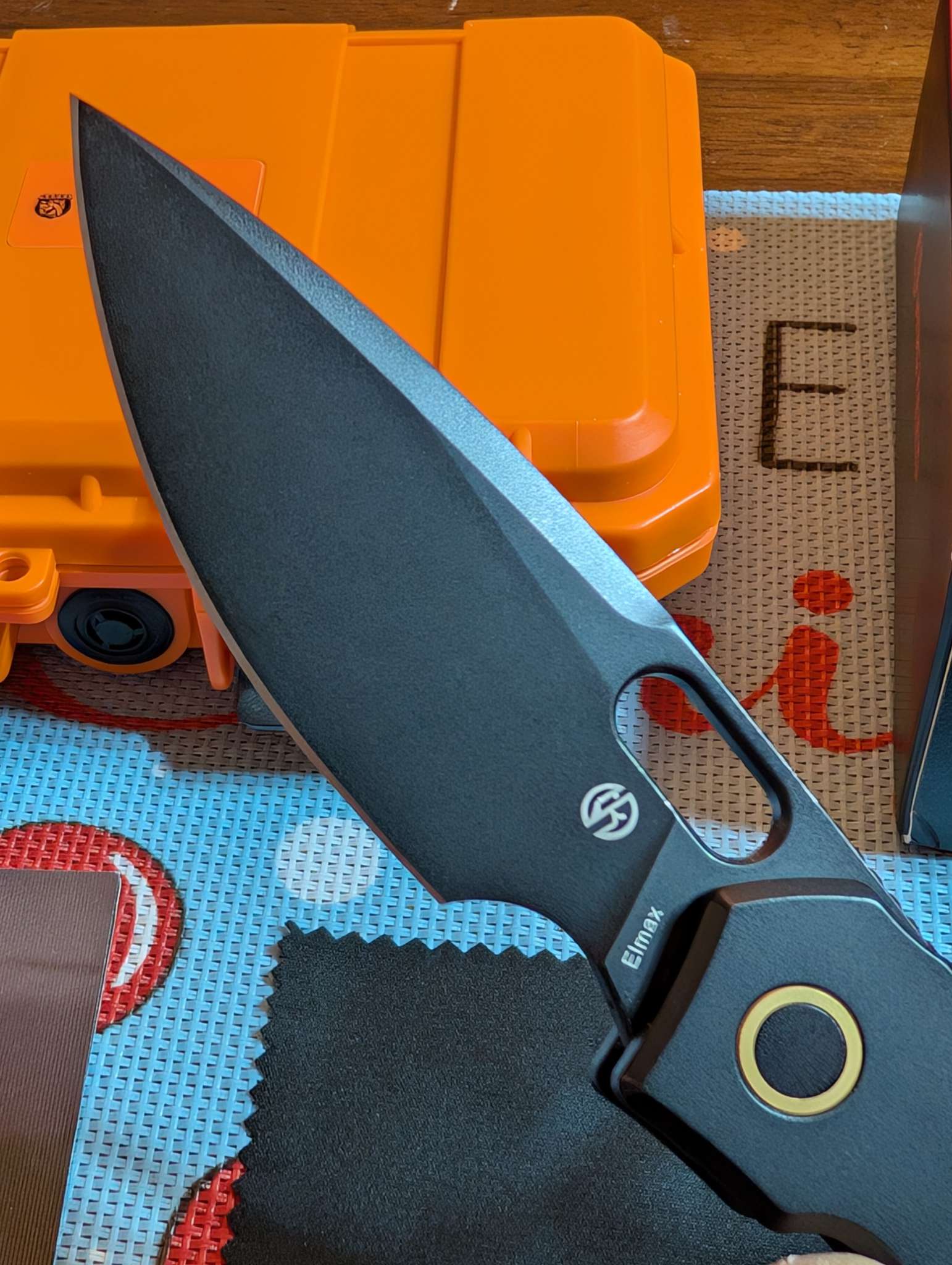 Vosteed Psyop 3.32” Elmax Blade & Titanium Handle pocket knife review - The Gadgeteer