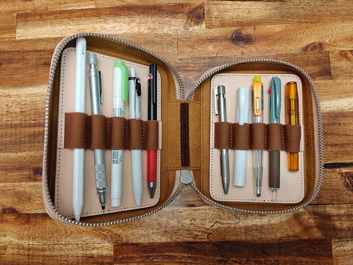 Galen Leather Expansi-Pouch review - A6 sized leather pen case with 10 slots - The Gadgeteer