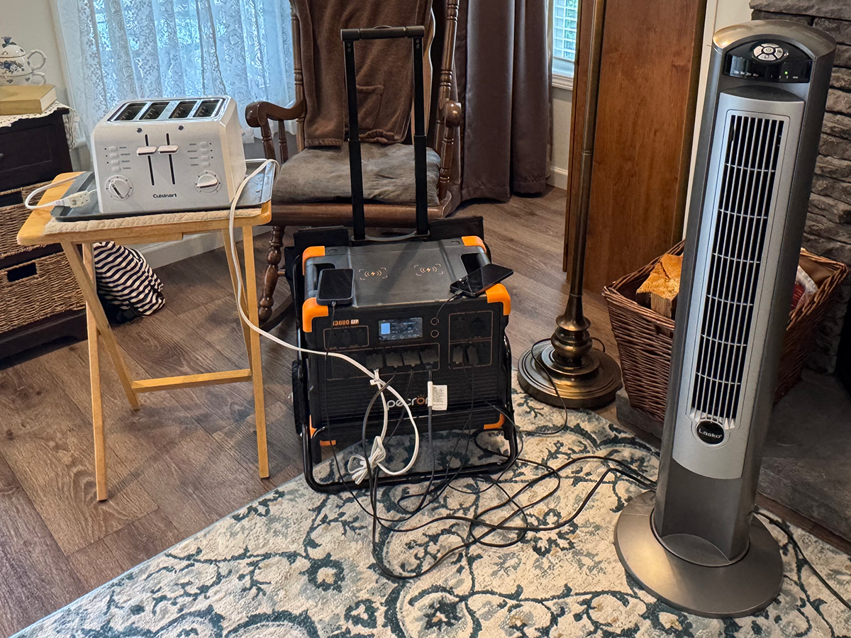 PECRON E3600LFP Portable Power Station review - kick power outages in ...