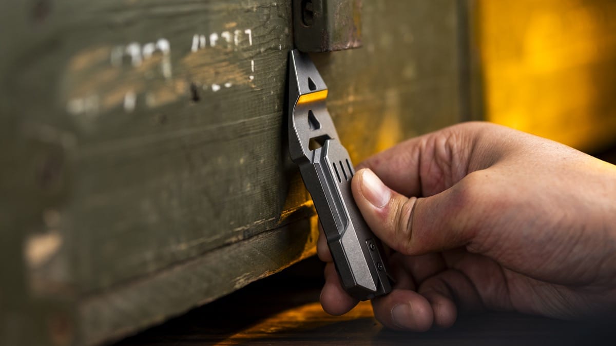 This multi-tool looks like it's from the Star Wars universe - The Gadgeteer