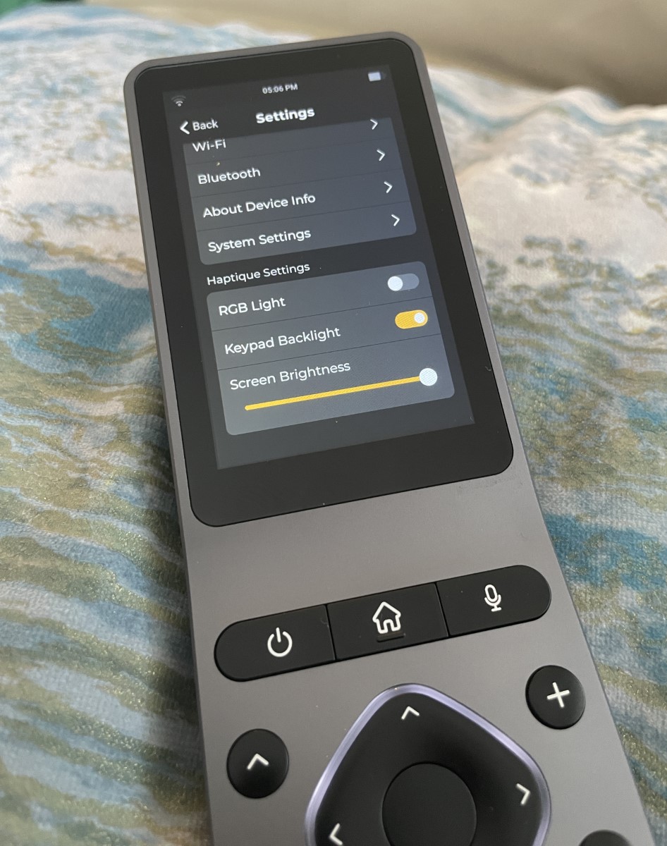 Cantata Haptique RS90 universal remote control review - The Gadgeteer