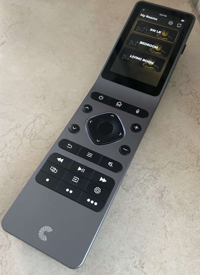 Cantata Haptique RS90 universal remote control review - The Gadgeteer