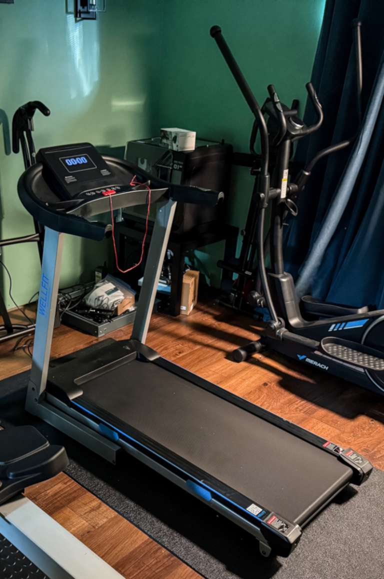 WELLFIT TM007 Foldable Auto 15 Incline Treadmill review - It's time to ...
