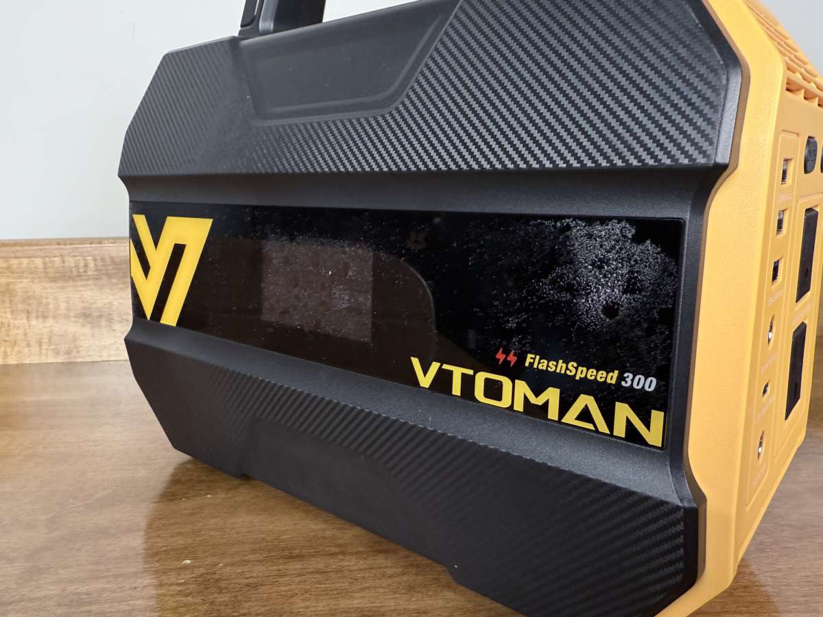 VTOMAN FlashSpeed 300 Power Station review - The Gadgeteer
