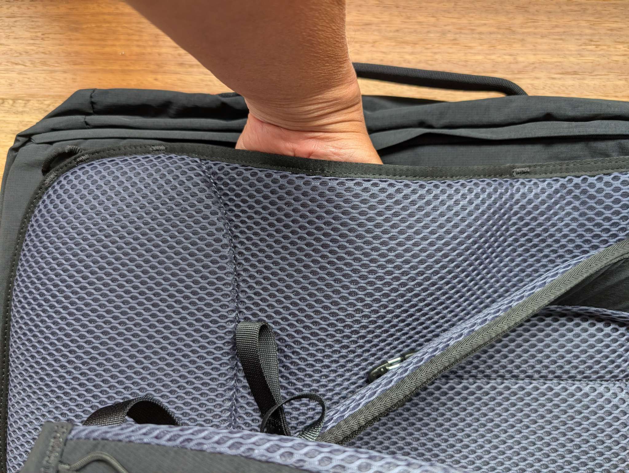 Bellroy Lite 38L Travel Pack review - Light/Lite is right? - The Gadgeteer