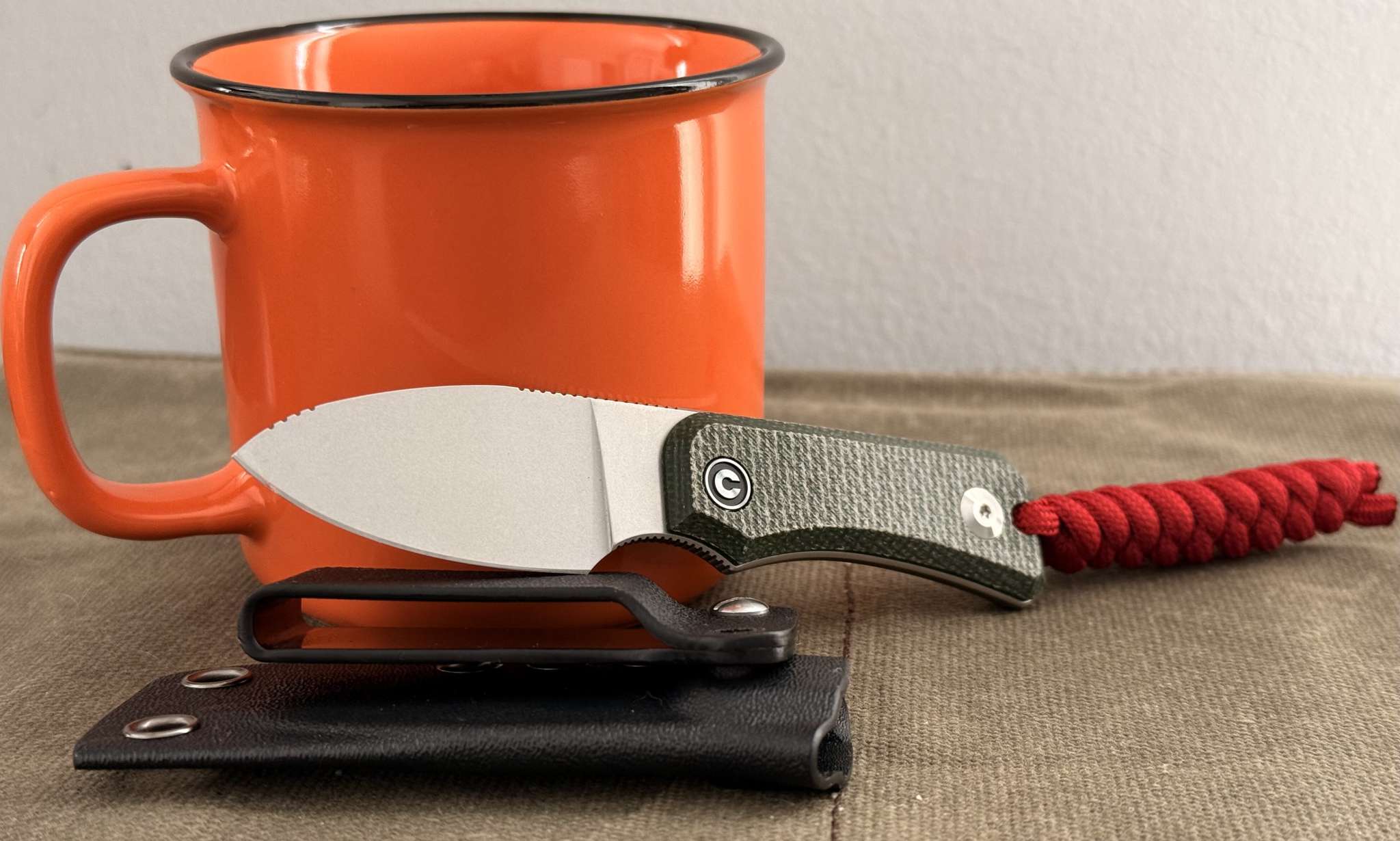 CIVIVI Baby Banter Fixed Blade review – A baby knife cutting at an ...