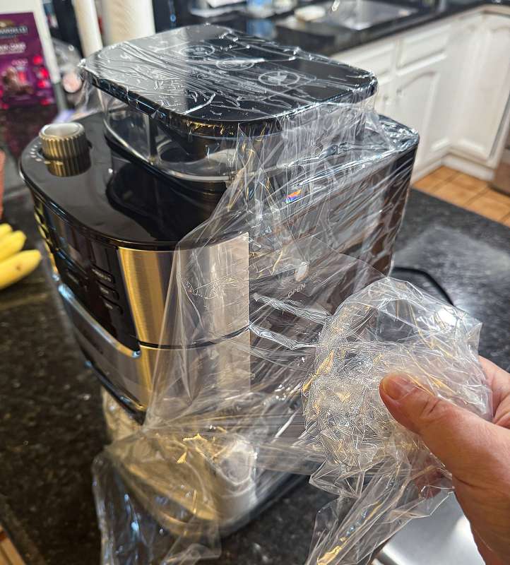 GEVI Programmable 10-Cup Grind & Brew Coffee Maker review – Coffee and ...